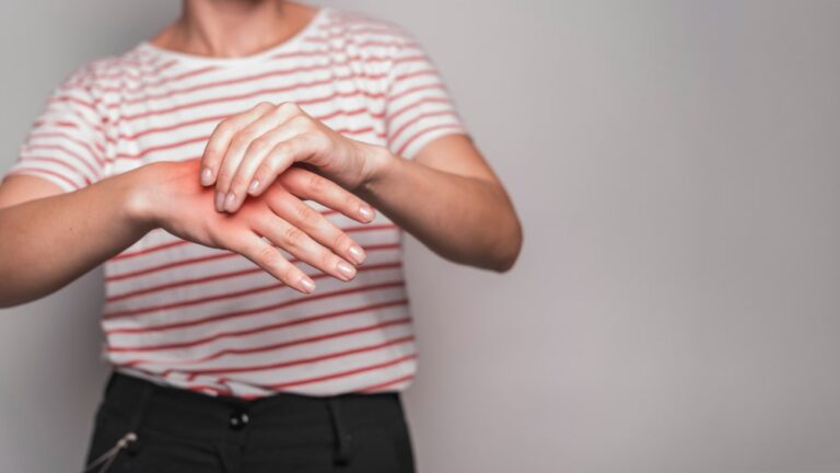 Pain in Knuckles: What Causes It, How to Relief Pain? - Human Healthy Life